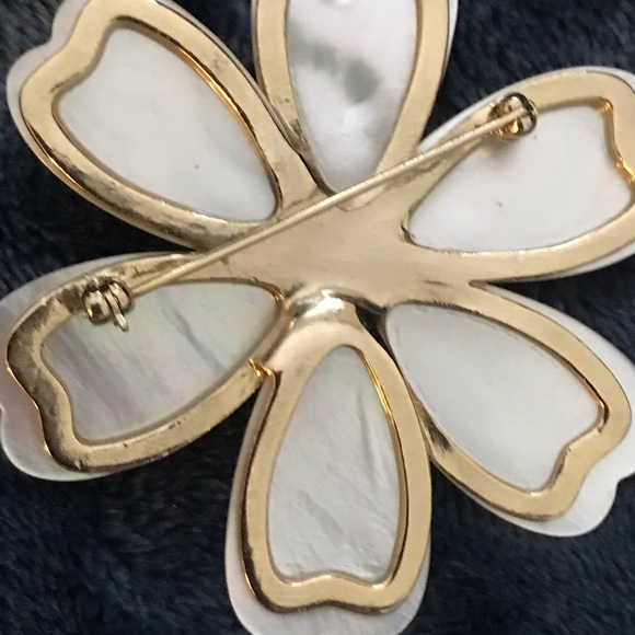 nione | Accessories | Georgia Pin For Hat Or Jacket | Poshmark